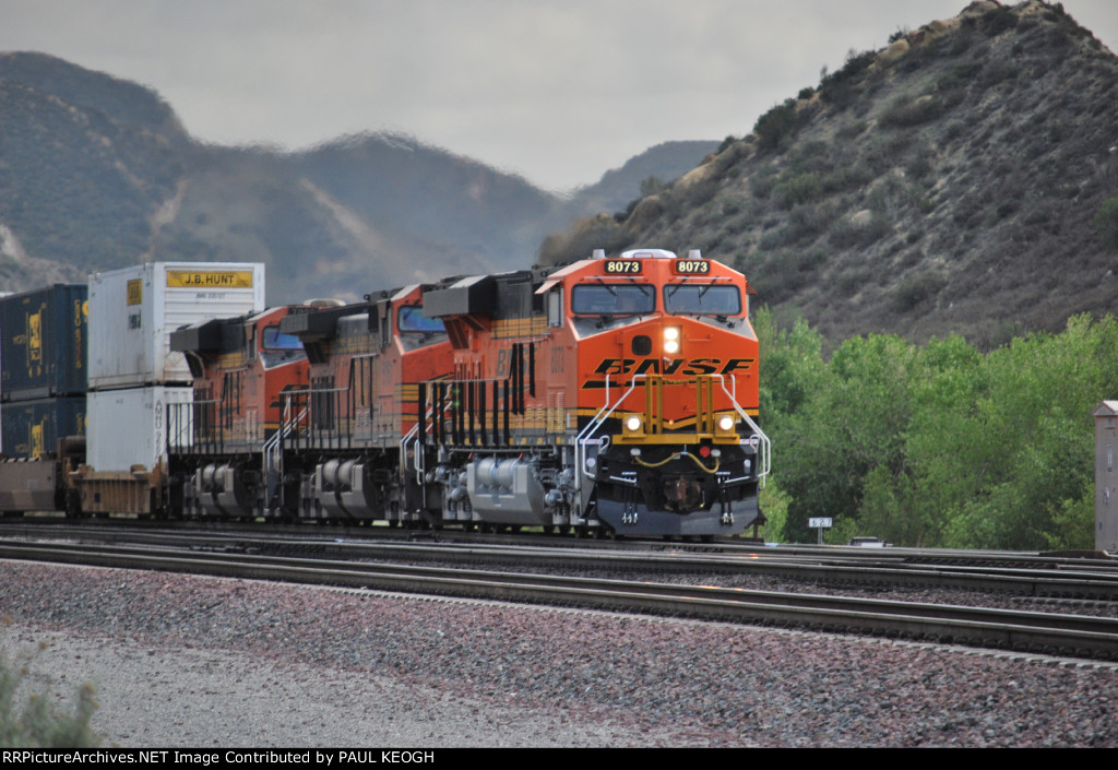 BNSF 8073 pulls the Grade on Main 1 as she heads eastbound towards BNSF Barstow, CA-